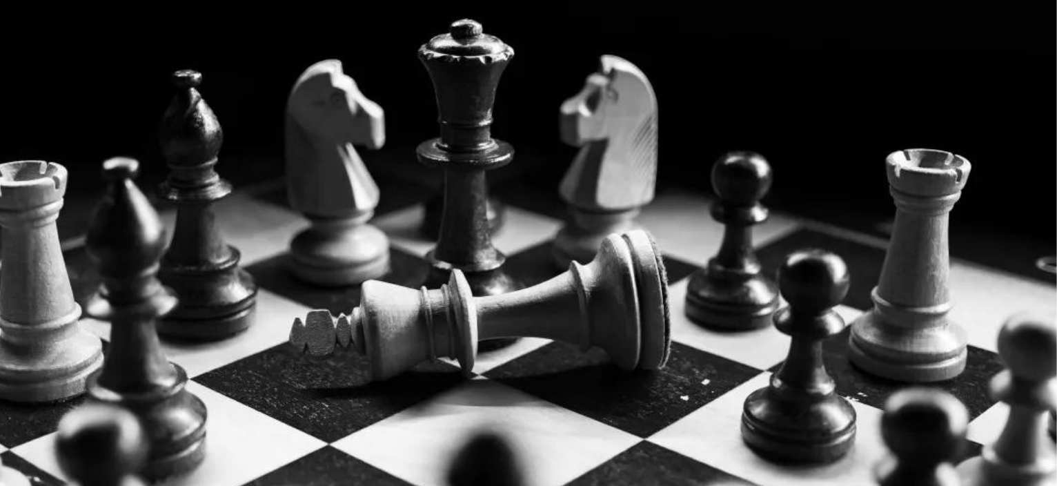 Schachnovelle: Wenn einen das Schachfieber packt - Adrian Gmelch